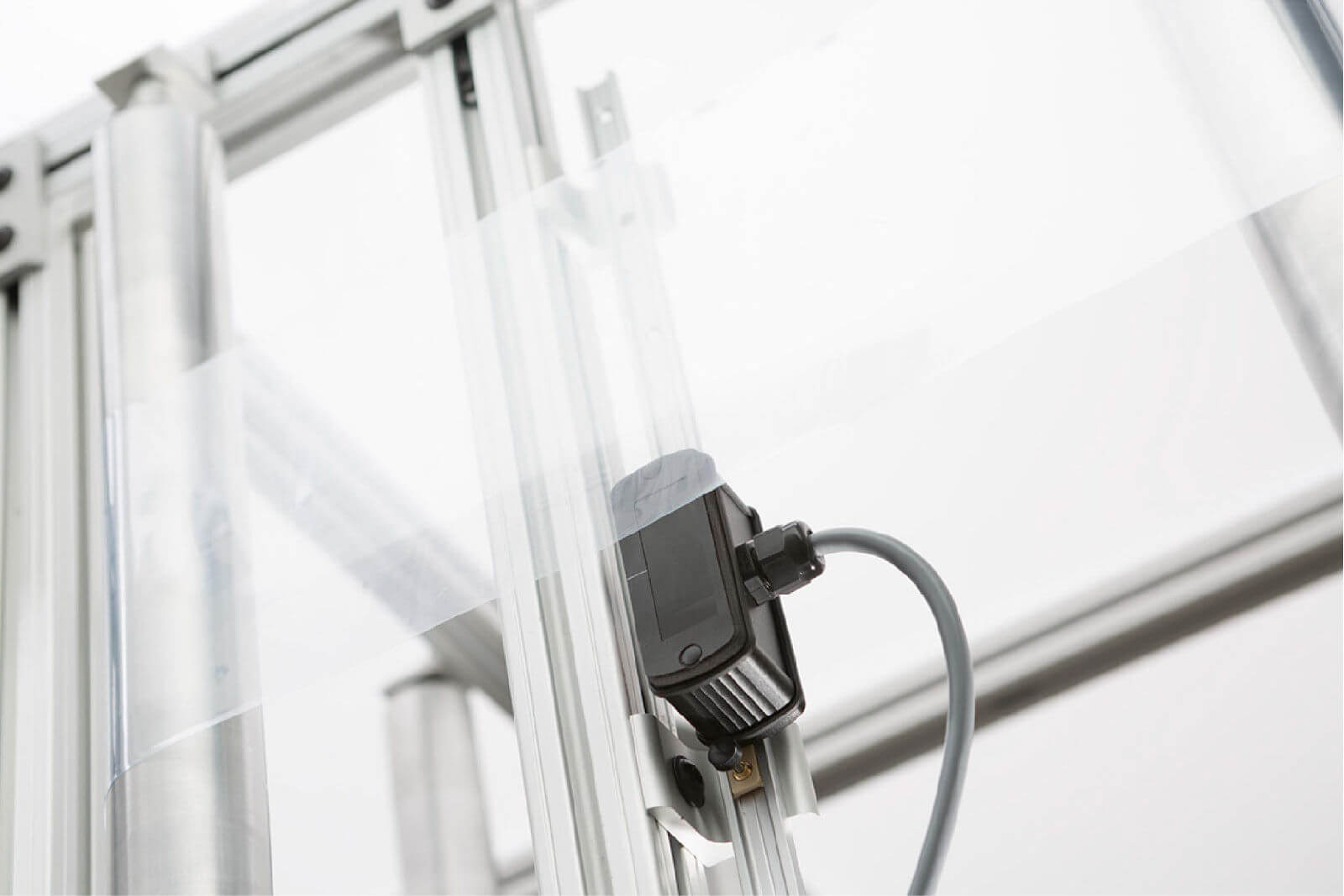 Simple to use sensors and web guides by Roll-2-Roll Technologies